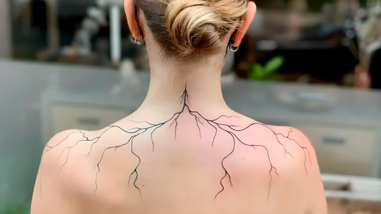 +150 Tatuajes de rayos: ⚡ Significado, imágenes y diseños