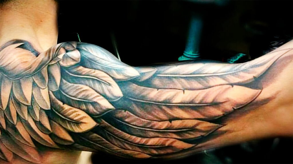 +120 Tatuajes de Alas: 𓆰 Significado, imágenes y diseños